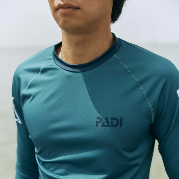 PADI ラッシュガード - Teal Flags – PADI Gear Japan